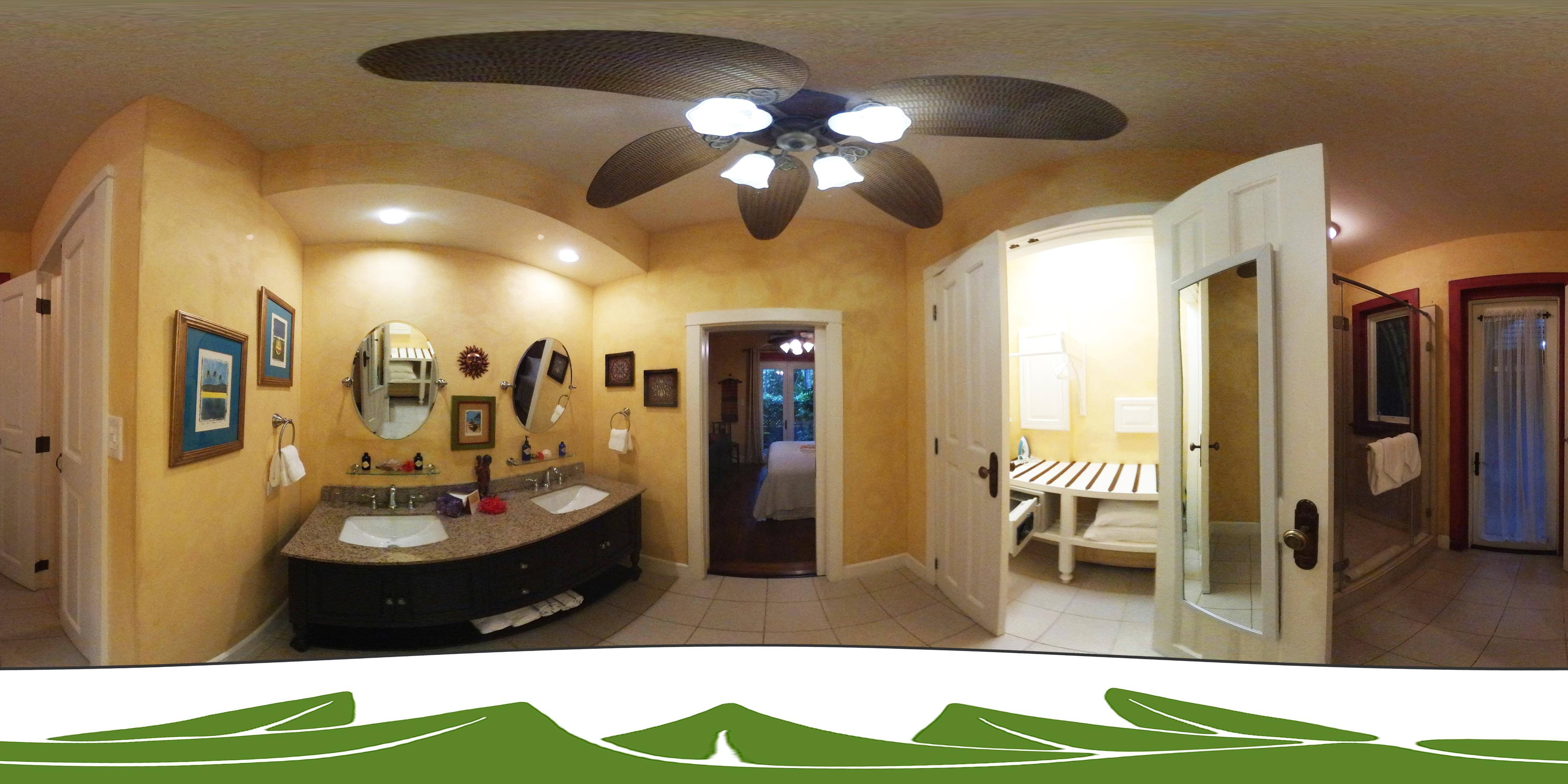 Mango Suite on Momento360