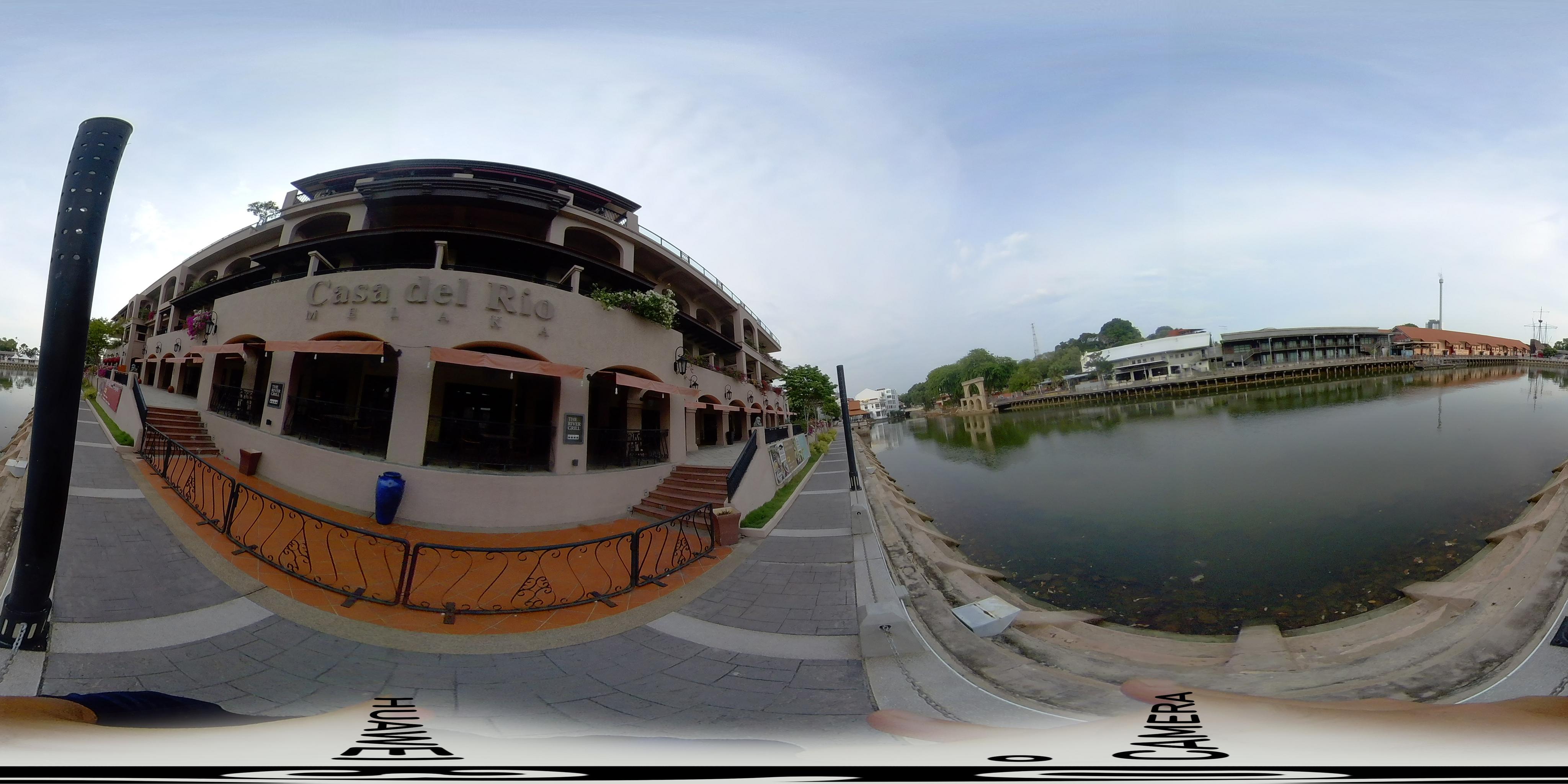 Casa Del Rio on Momento360