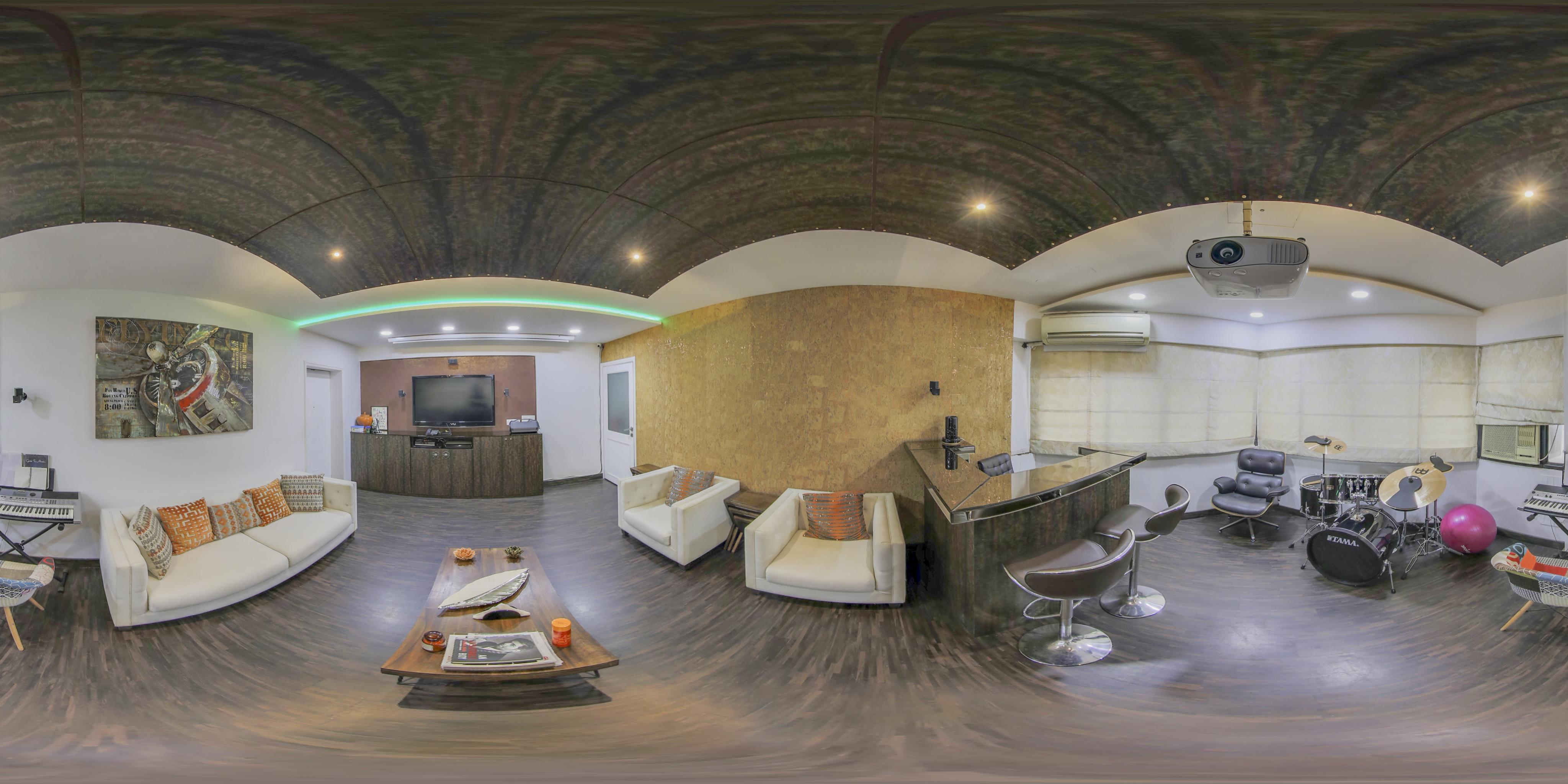 Vinit Shah on Momento360