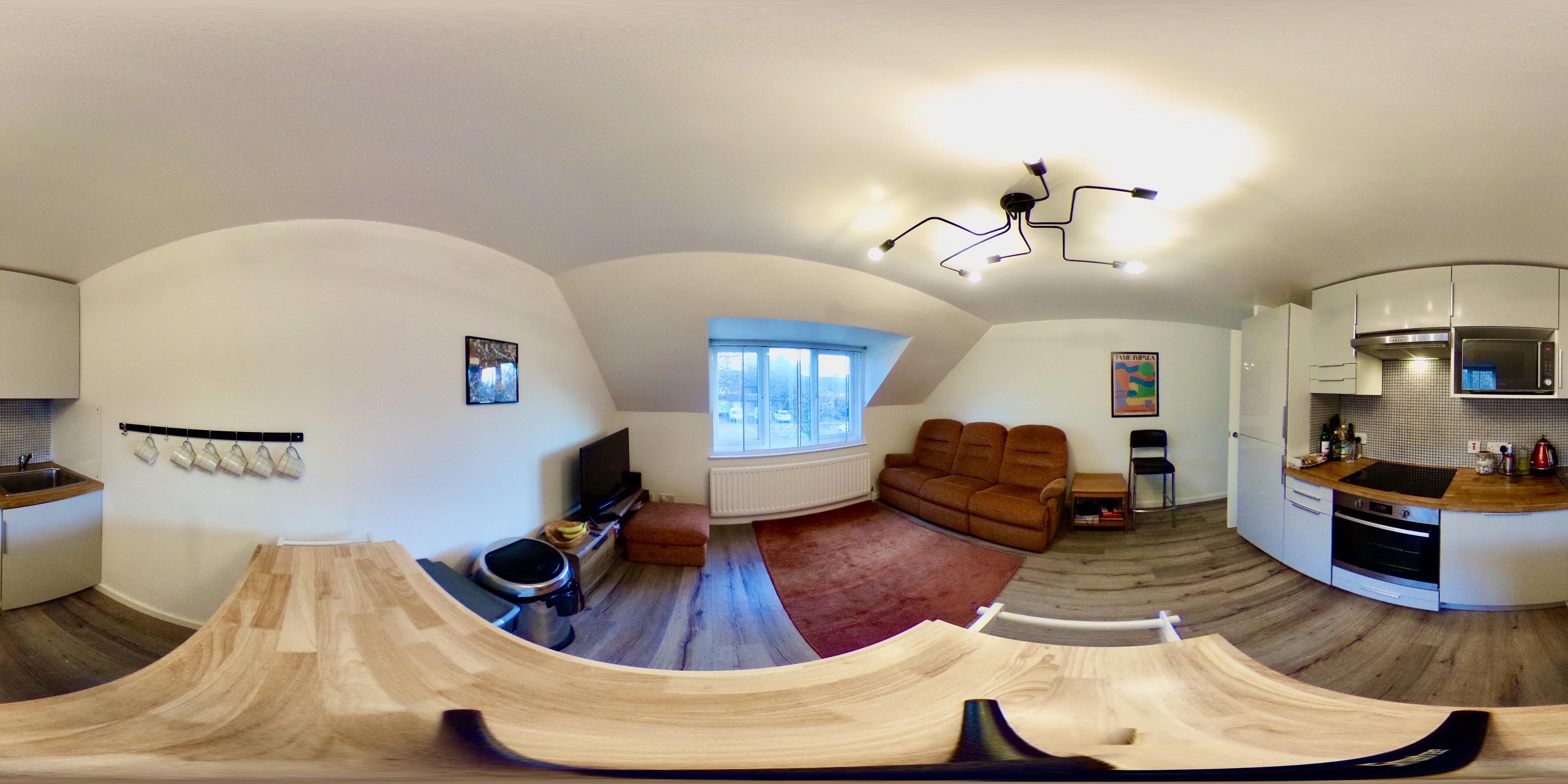 AH - Richard Stagg Close on Momento360